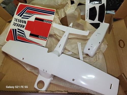 NOS Cox Cessna 150 Fuselage & Decal Parts in Box #4070 | eBay