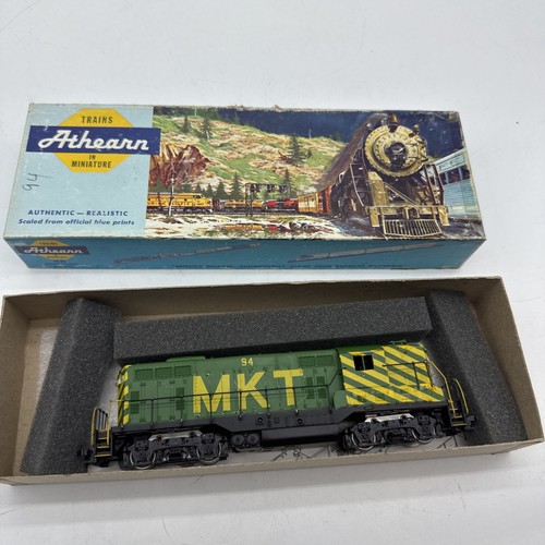 Athearn HO Scale GP9 Powered MKT #94 Diesel Locomotive Working Train | eBay