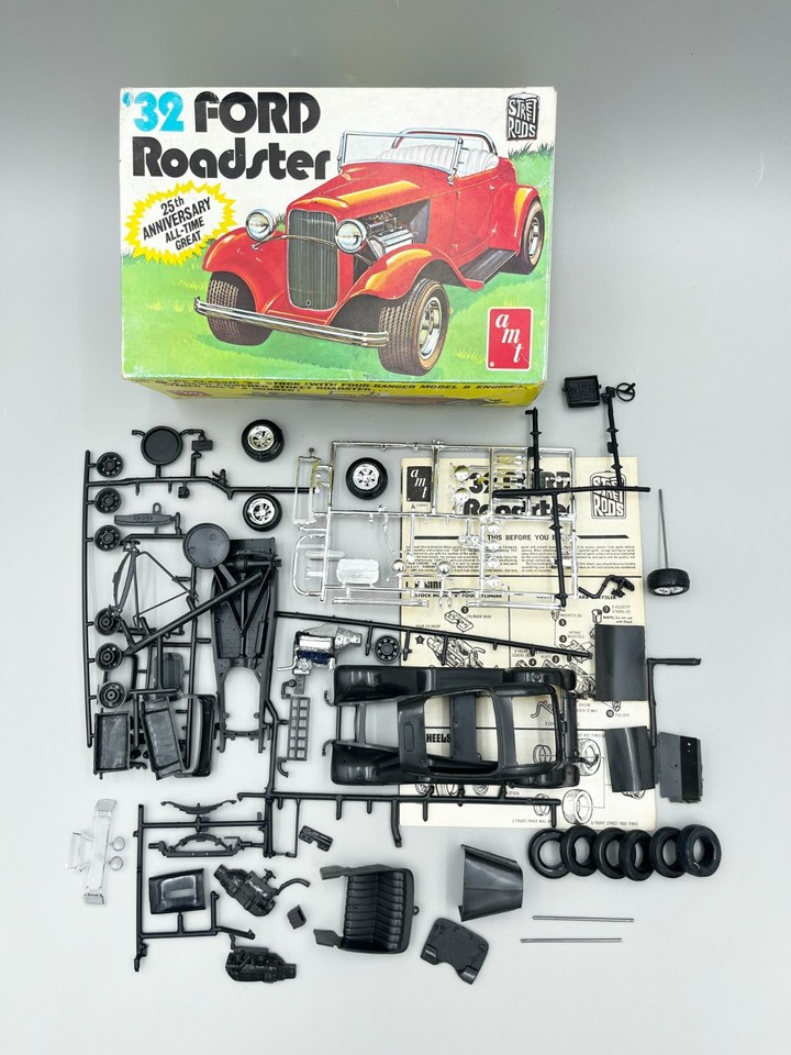 AMT '32 Ford Roadster Model Kit #A132 1970s Vintage Street Rod Complete ...