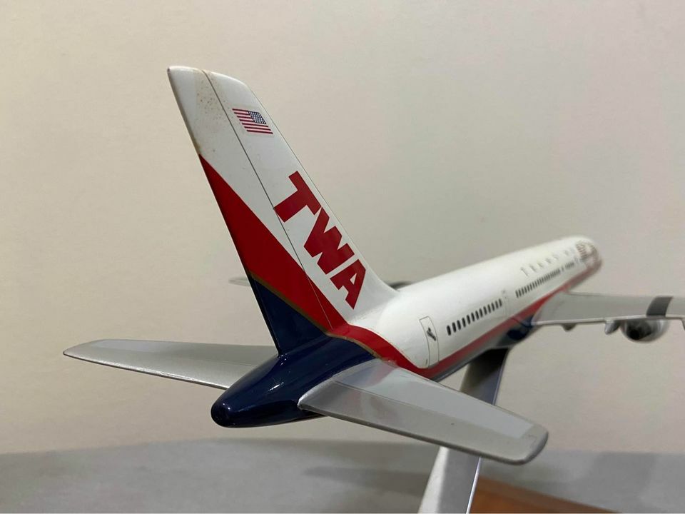 TWA Trans World Airlines Boeing 757-200 Desk Display 1/100 Model ES ...