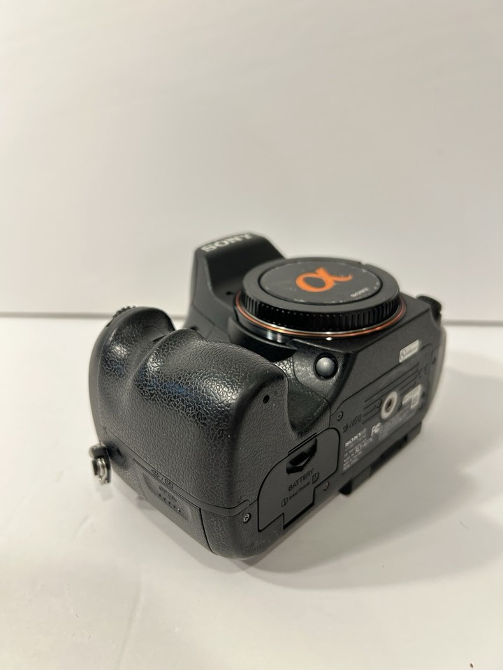 Sony A77 Digital SLR Camera SLT-A77V Body Only Shutter Count 8980 | eBay