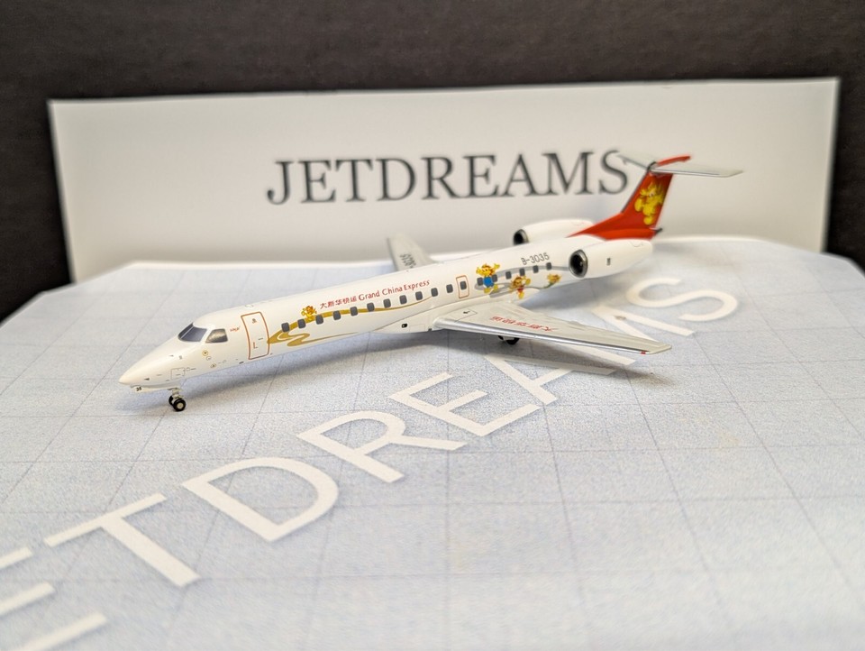1/200 GRAND CHINA EXPRESS EMBRAER ERJ-145 07'S CARTOON COLOR B-3035 ...