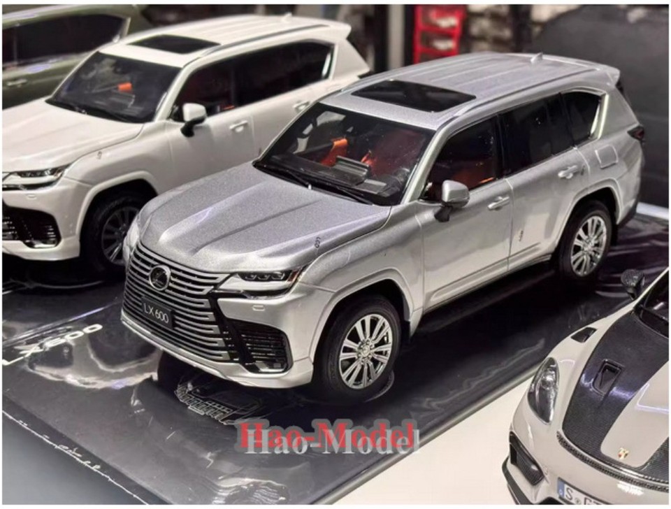 LCD 1:18 LEXUS LX600 Silver suv alloy Model Car Diecast adults Gifts ...