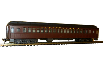 AHM Rivarossi HO Pennsylvania Heavyweight Coach with Interior #3940 ...
