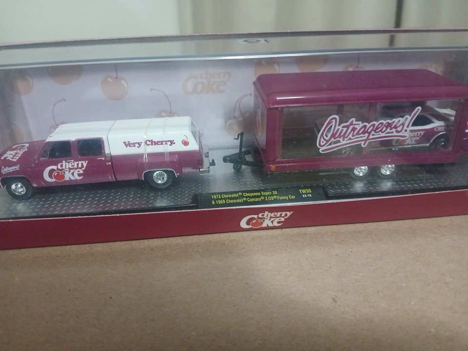M2 Machines Auto Hauler 1973 Chevy Cheyenne Dually & 1969 Camaro Cherry ...