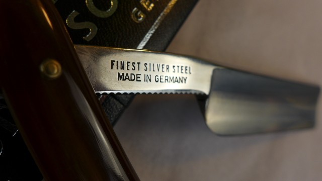 NOS 6/8 size Heribert Wacker "Allround" Straight Razor w/Multicolor ...