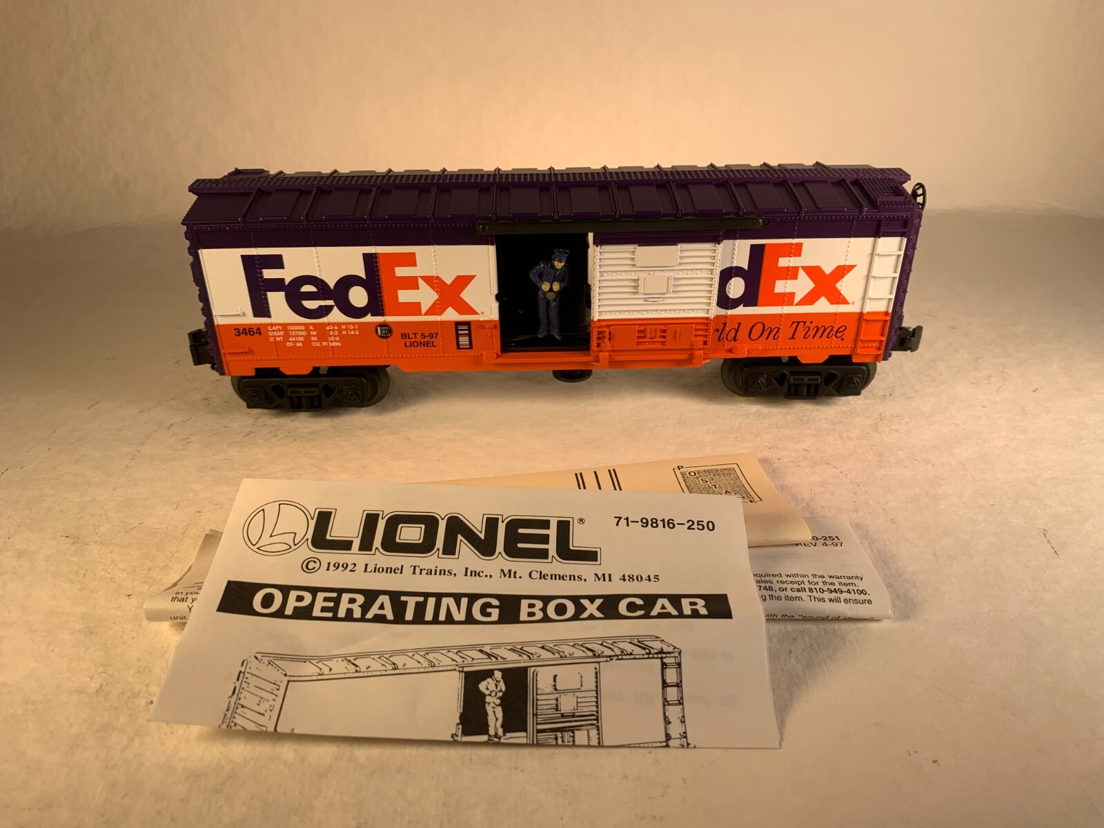 LIONEL 6-19835, FEDEX ANIMATED BOX CAR #3464, NIB (1997) | eBay