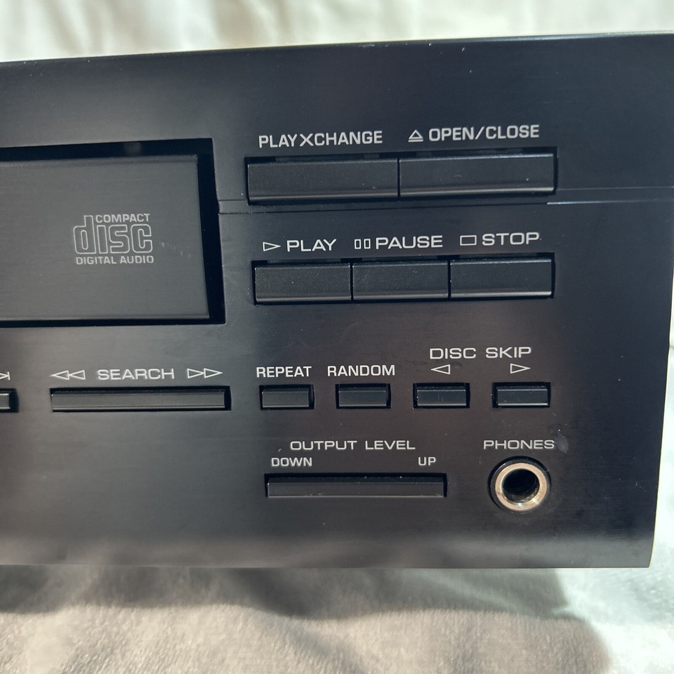 Yamaha Natural Sound CDC-645 5 Disc CD Player With Remote Working ...
