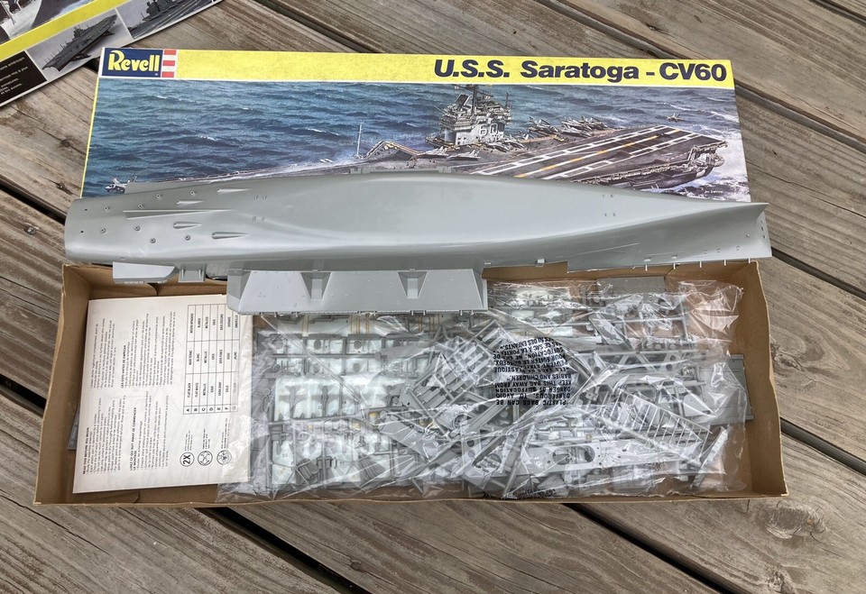 Revell USS Saratoga CV-60 Aircraft Carrier Model Kit #5025, 1989, 1/542 ...