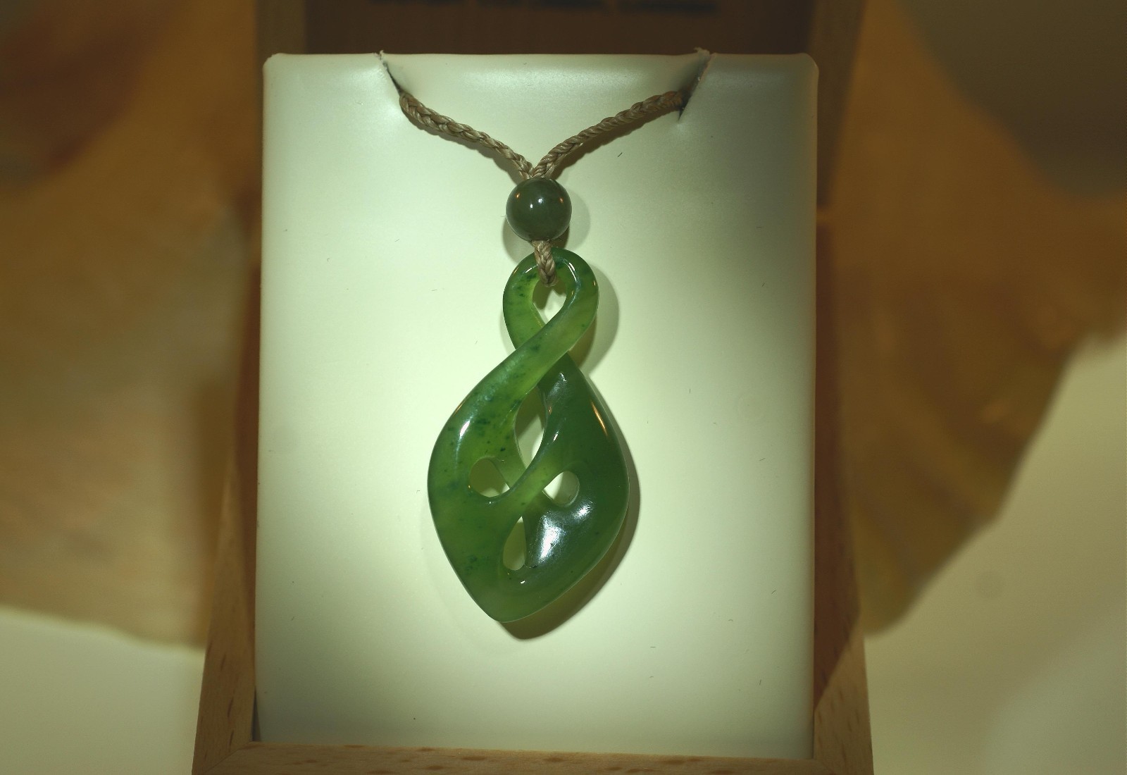 18,5 MM NATÜRLICHER NEPHRIT JADE MAORI 3D EWIGE LIEBE / FAMILIE ...