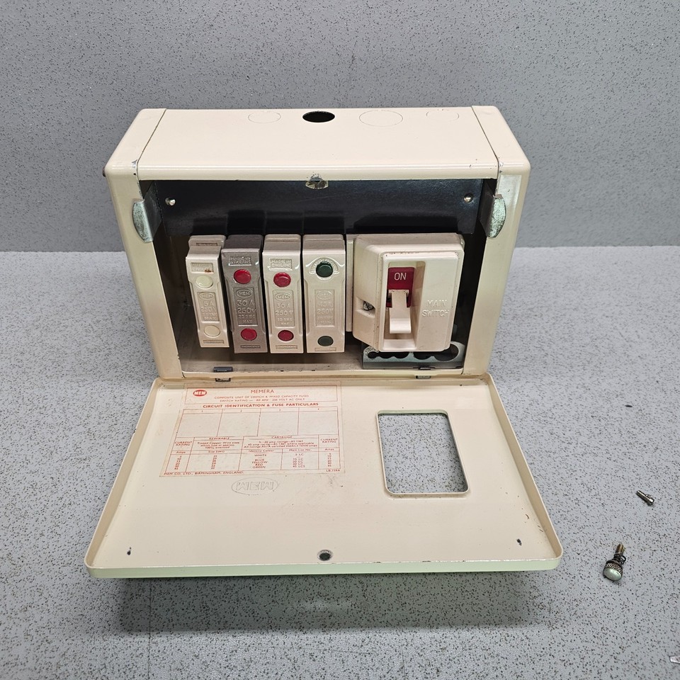 Vintage MEM Fuse Box With Ceramic Fuses & Main Switch Old Electrical ...