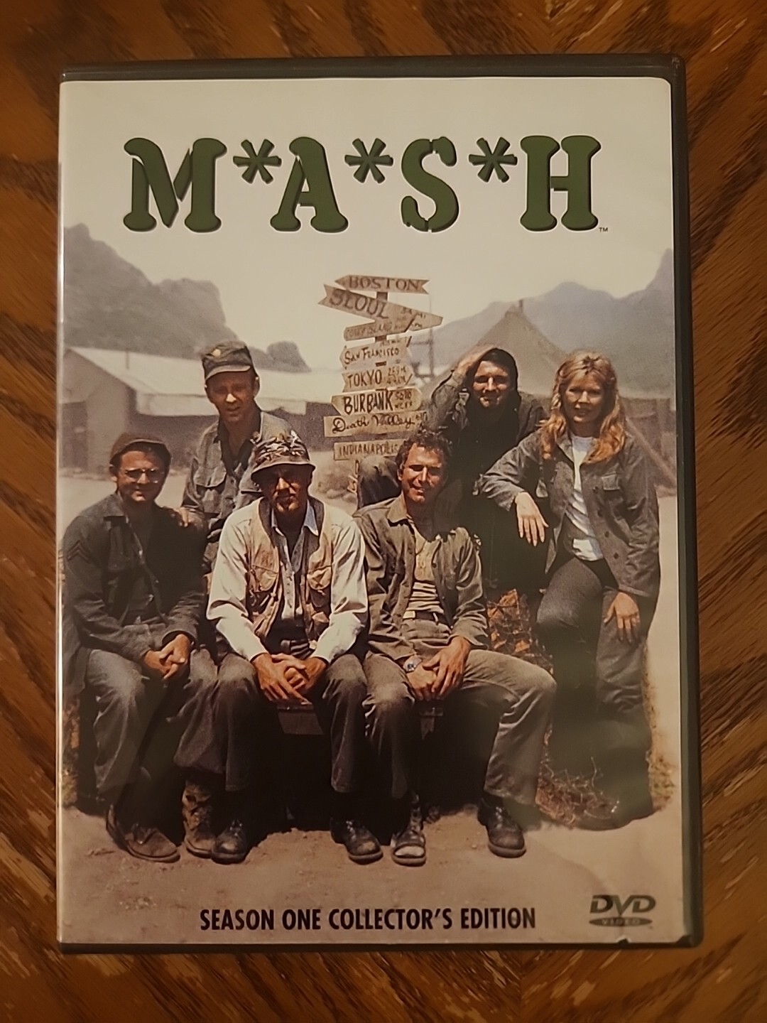 MASH - Season 1 (DVD, 2004, 3-Disc Set, Sensormatic) 24543006176| eBay