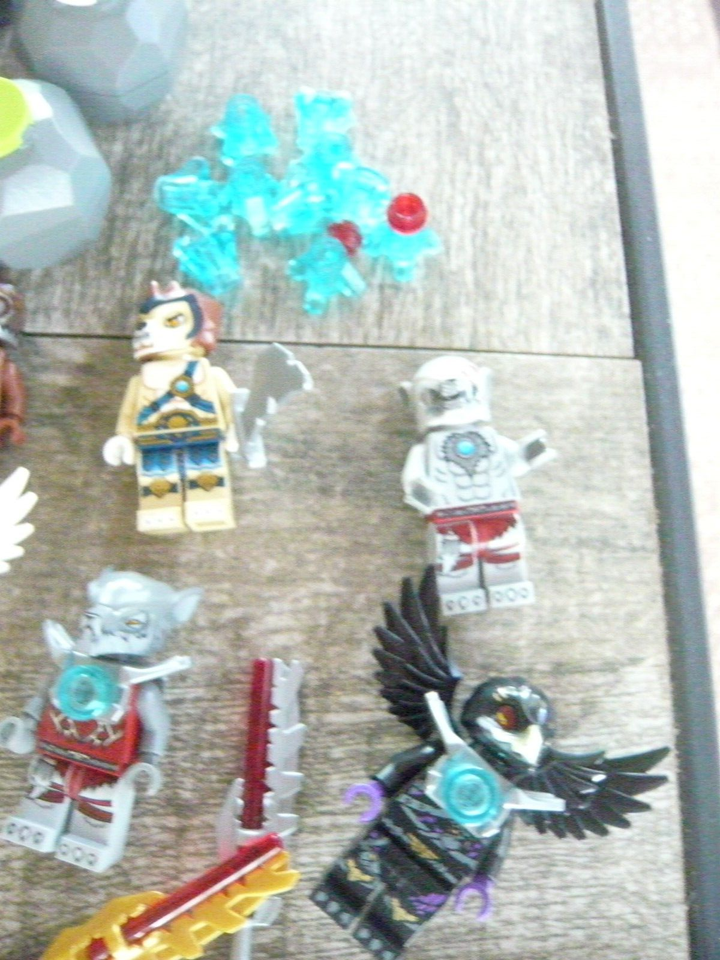 Lot of 10 LEGO LEGENDS OF CHIMA Minifigures - AND WEAPONS+ | eBay