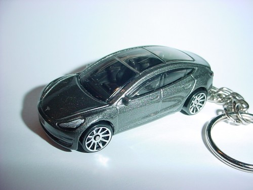 HOT 3D SILVER TESLA MODEL 3 CUSTOM KEYCHAIN keyring key BLING EV FUN ...