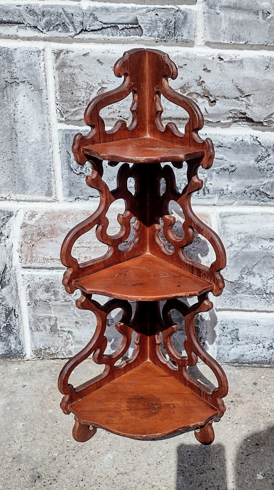 Vintage Scroll Cut Fretwork Mahogany Wall Counter Top Corner Knick ...