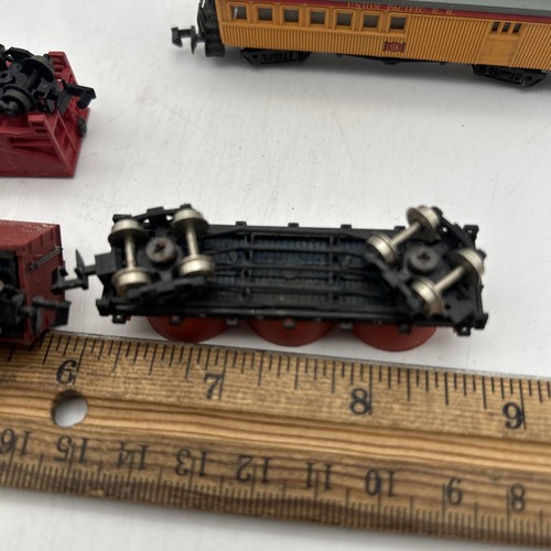Bachmann Train HO Scale 119 Union Pacific 4-4-0 Plus Extra Cars Nice ...