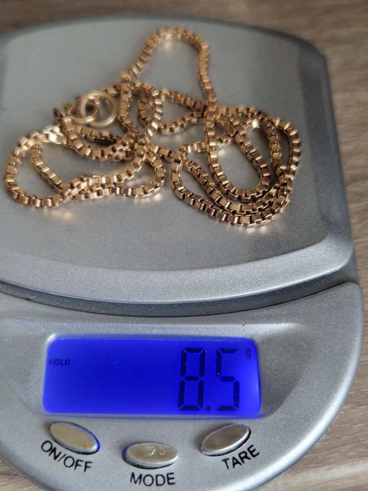 9ct Ct Yellow Gold Hallmarked Box Chain. 18" Long. 8.5g. Immaculate ...