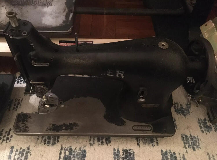 SINGER 95-1 ORIGINAL RARE ANTIQUE 1910 INDUSTRIAL SEWING MACHINE ...