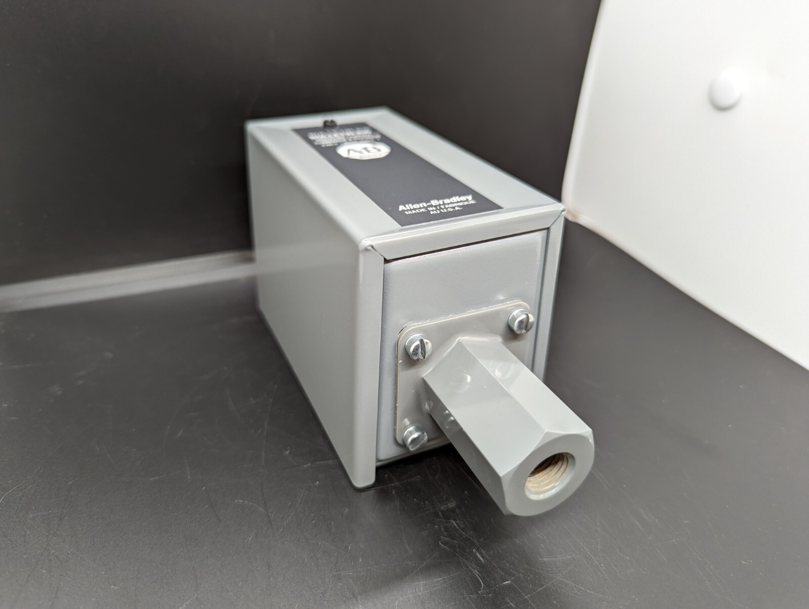 Allen Bradley 836-C8A Pressure Switch Type 1 Enclosure New In Box USA ...
