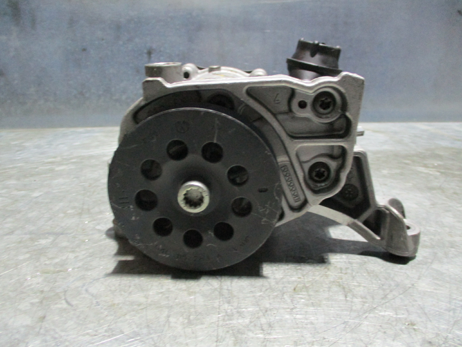 VW AUDI SKODA SEAT 2.0 TDI 16V DIESEL OIL PUMP 2009-2017 04L145208D | eBay