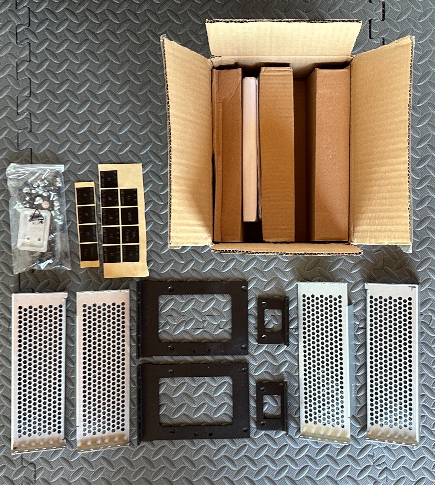 APC+AP9625+Mounting+Kit+-+Silver for sale online | eBay