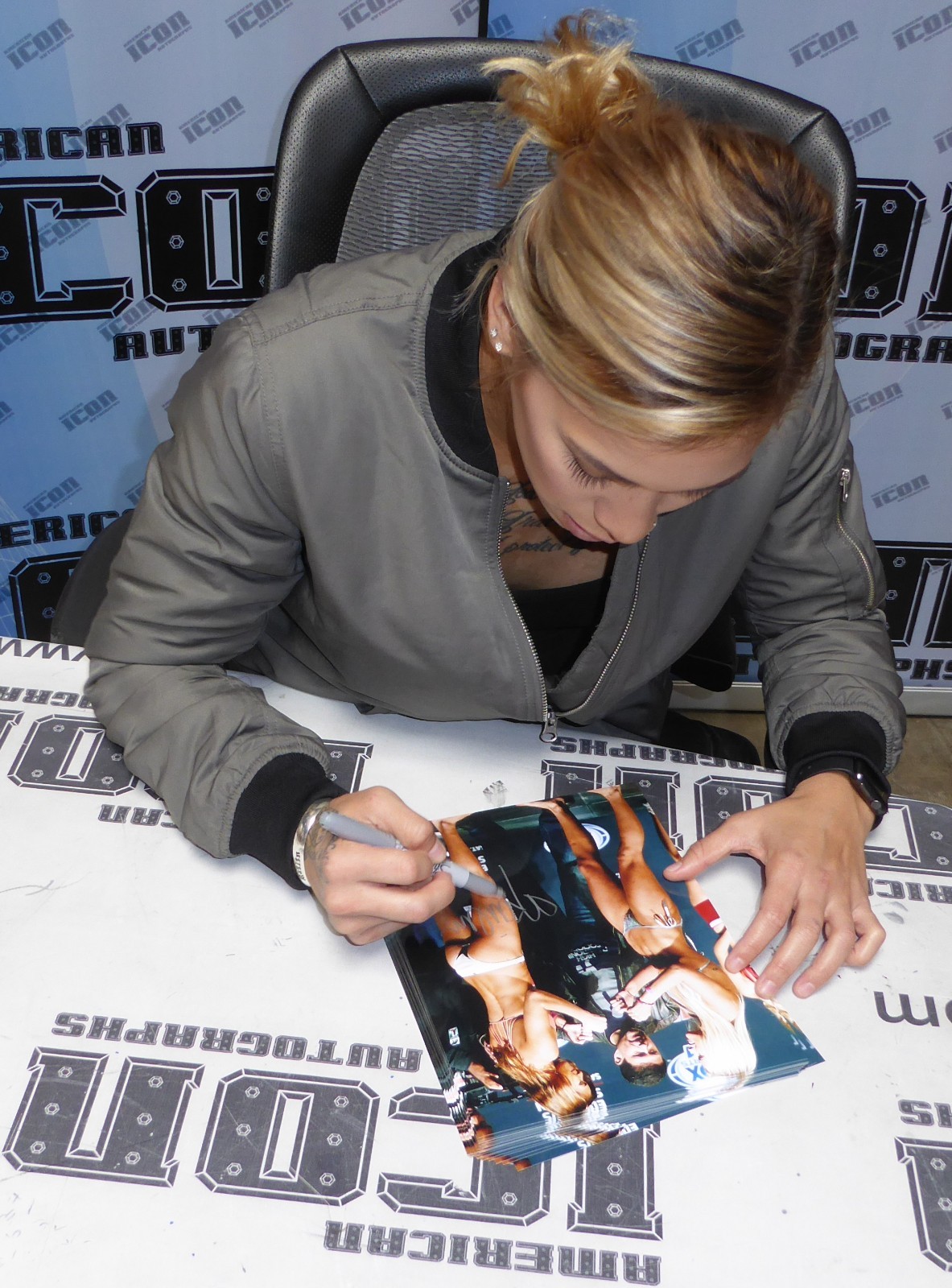 Paige VanZant Kailin Curran Signed 8x10 Photo BAS COA UFC AEW Picture ...