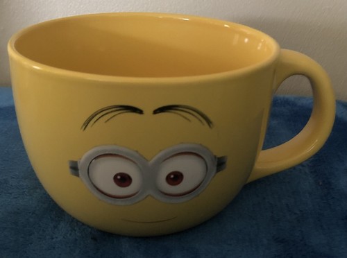 DESPICABLE ME Minion 24 oz Mug/Soup Universal Studios Giant Size ...