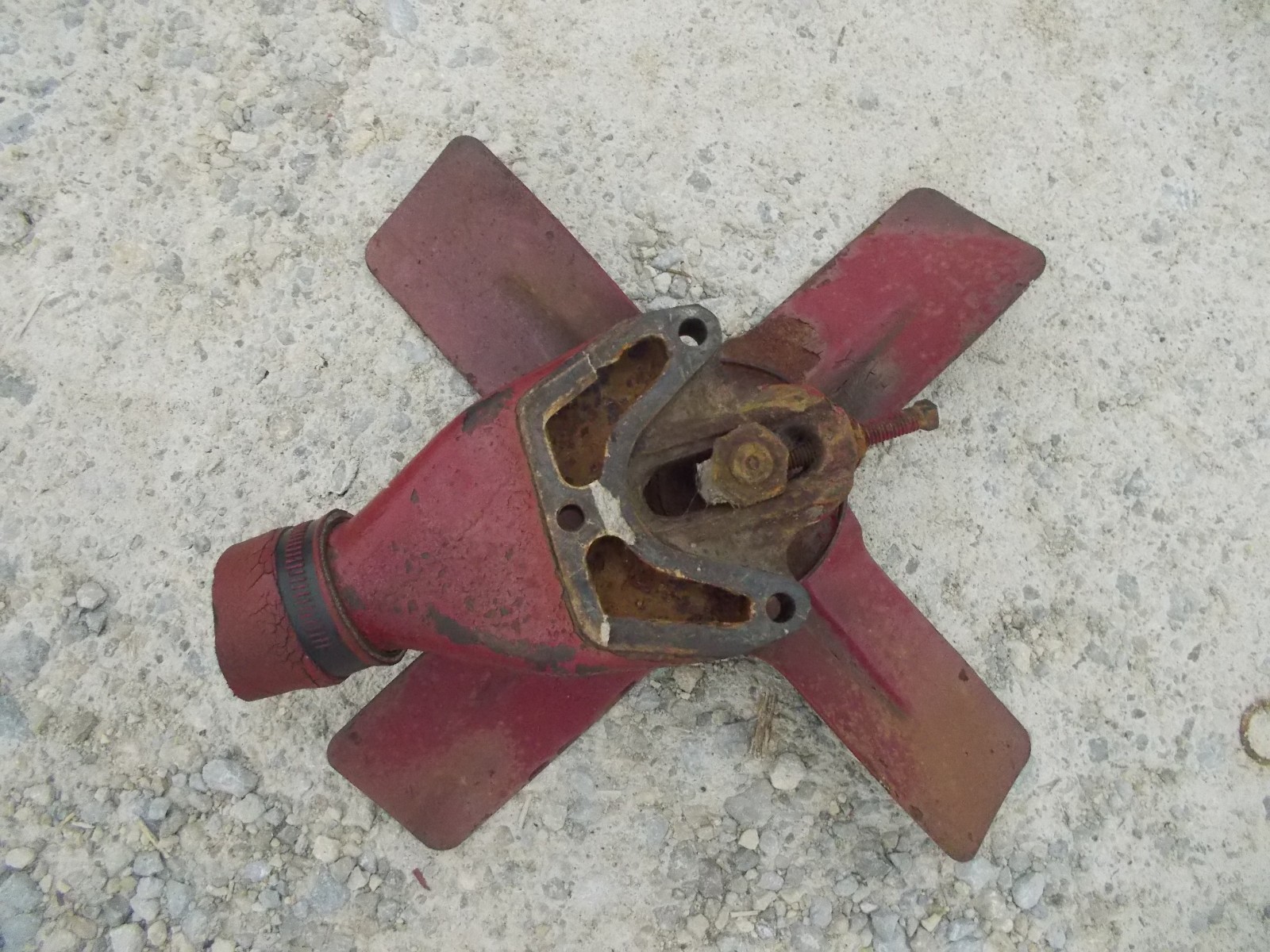 McCormick Farmall F12 F14 Tractor IH engine motor fan assembly + pulley ...