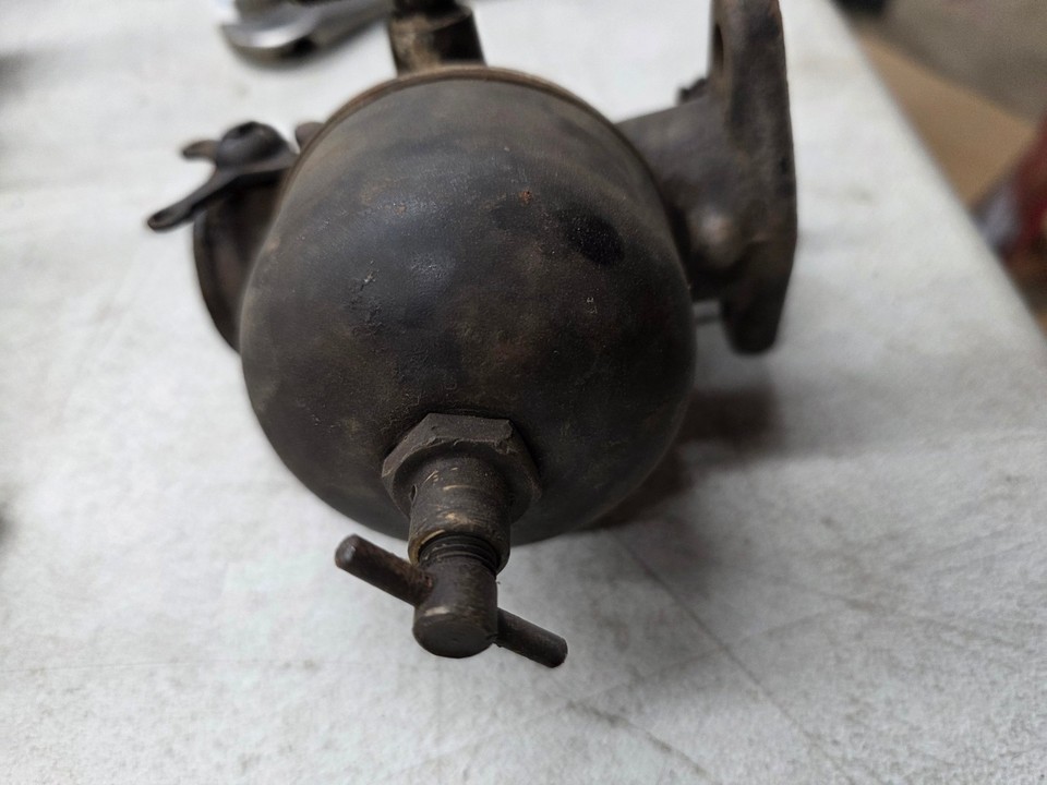 MODEL T FORD CARBURETOR HOLLEY N/H LOOKS COMPLETE LEVERS MOVE GOOD ...