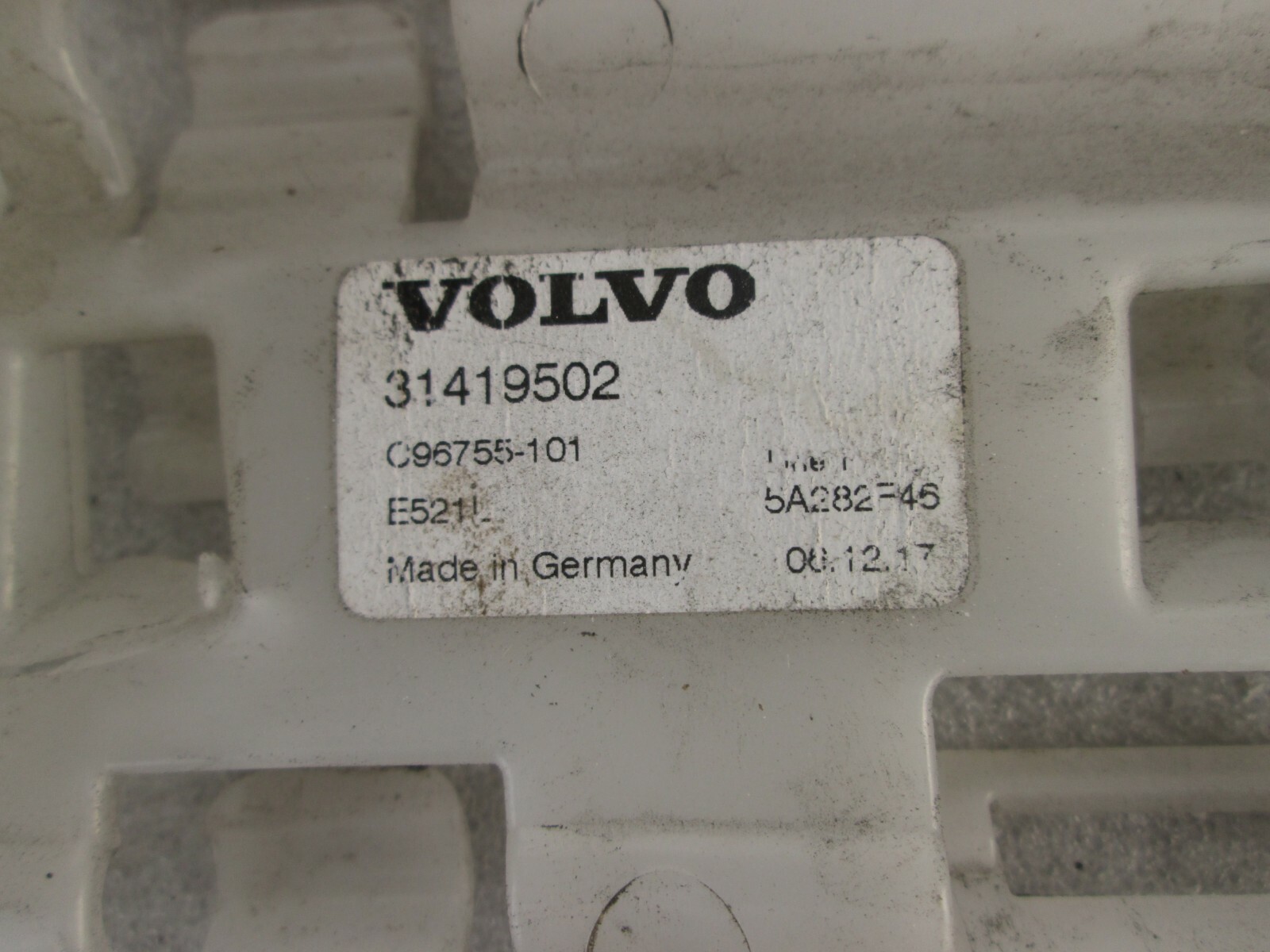 2018 2019 Volvo XC60 OEM Rear Bumper Lift Gate Foot Motion Sensor Radar ...