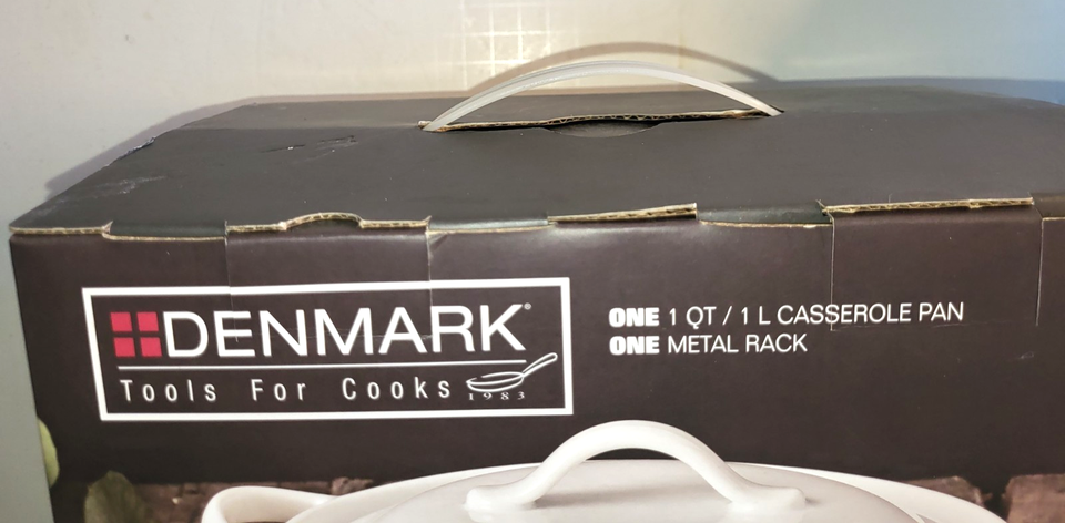 Denmark Tools for Cooks 2 pcs Porcelain Round Casserole Pan w/Metal ...