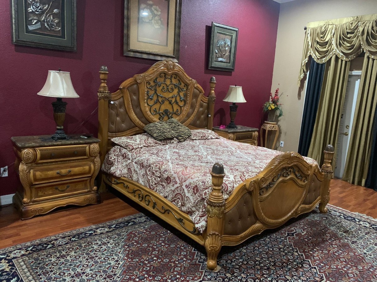 Michael Amini Bedding Comforter Set