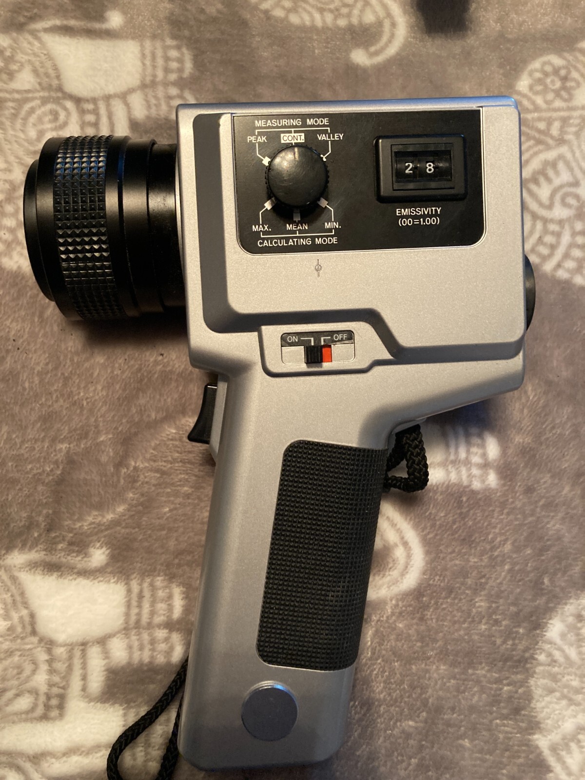 Minolta/Land Cyclops 33 Infra-Red Thermometer with Hard Case | eBay