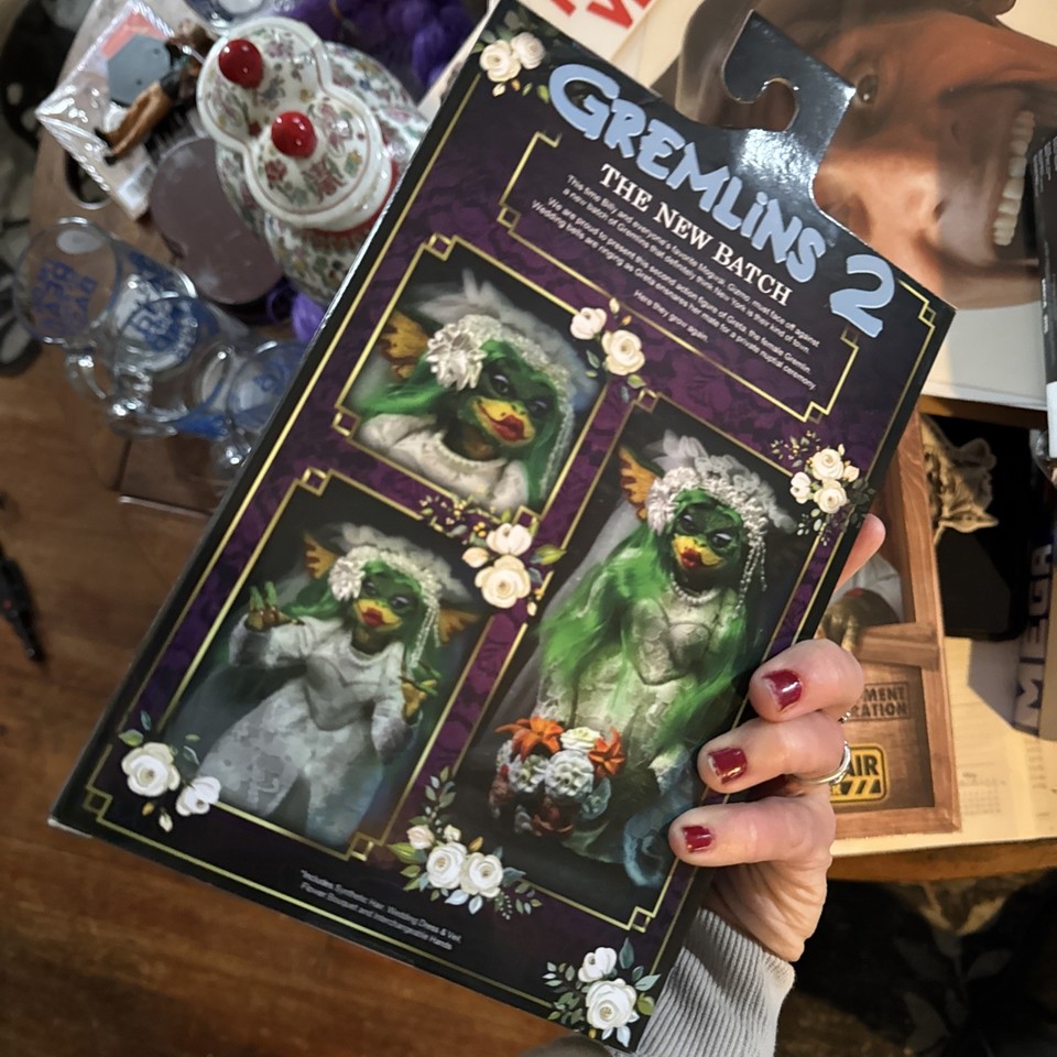 NECA Gremlins 2: The New Batch ULTIMATE GRETA WEDDING DRESS SDCC 2022 ...