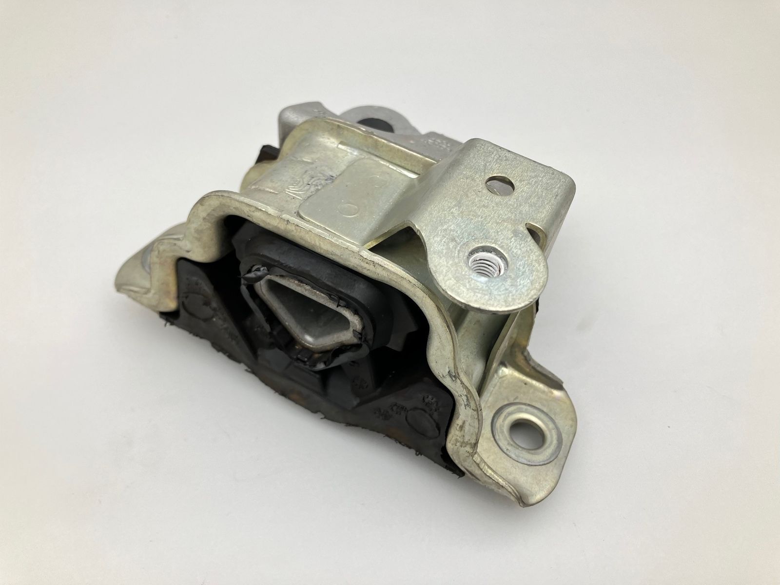 55700434+Engine+Mount+Gearbox+Mounting+Holder+Left+1+4+Fiat+500l+High ...