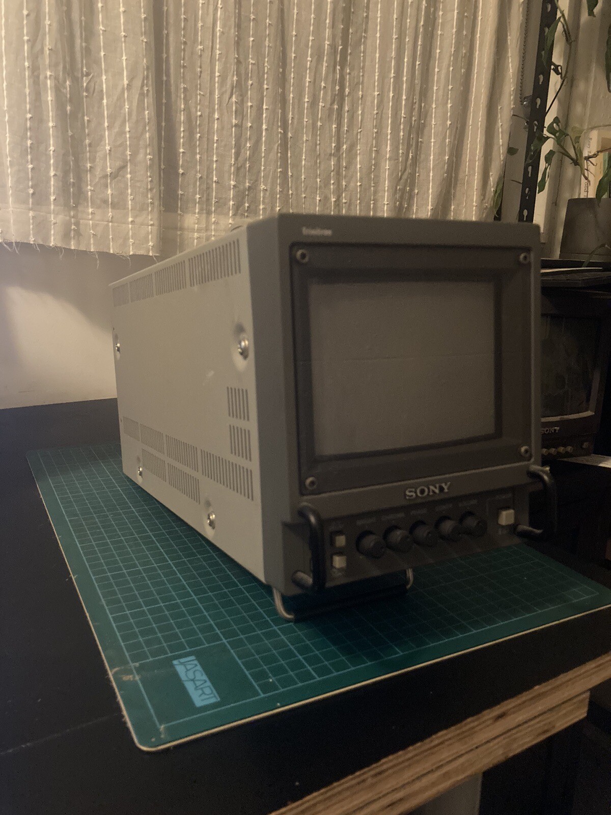 Sony Trinitron PVM-6041QM CRT 6” | eBay Australia