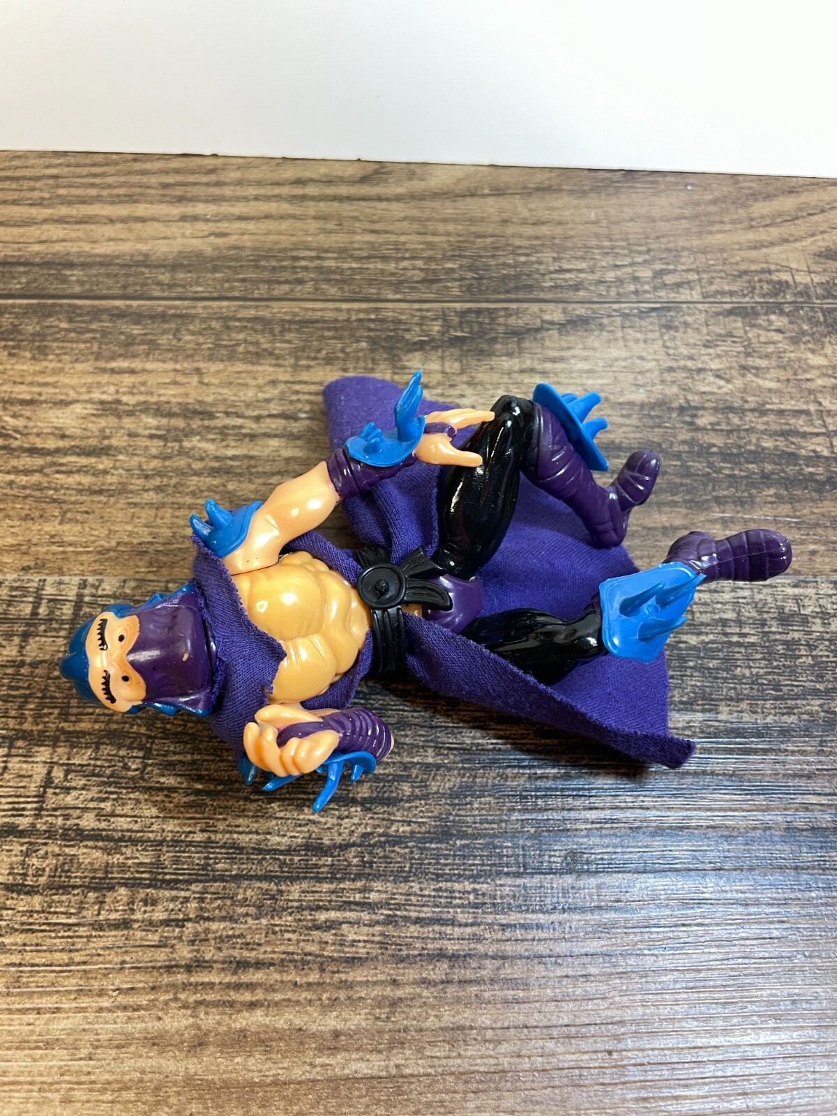 Vintage TMNT Shredder Action Figure w/Cloth Robe and Belt Playmates Toys