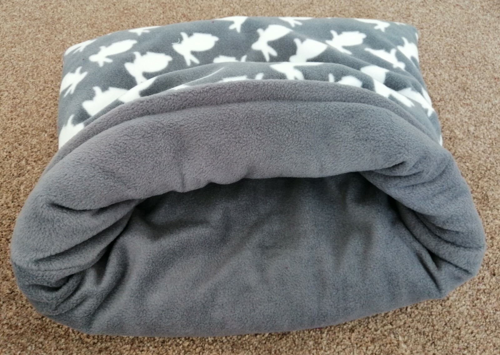 Dog Snuggle sack / sleeping bag padded 25" x 30" | eBay UK