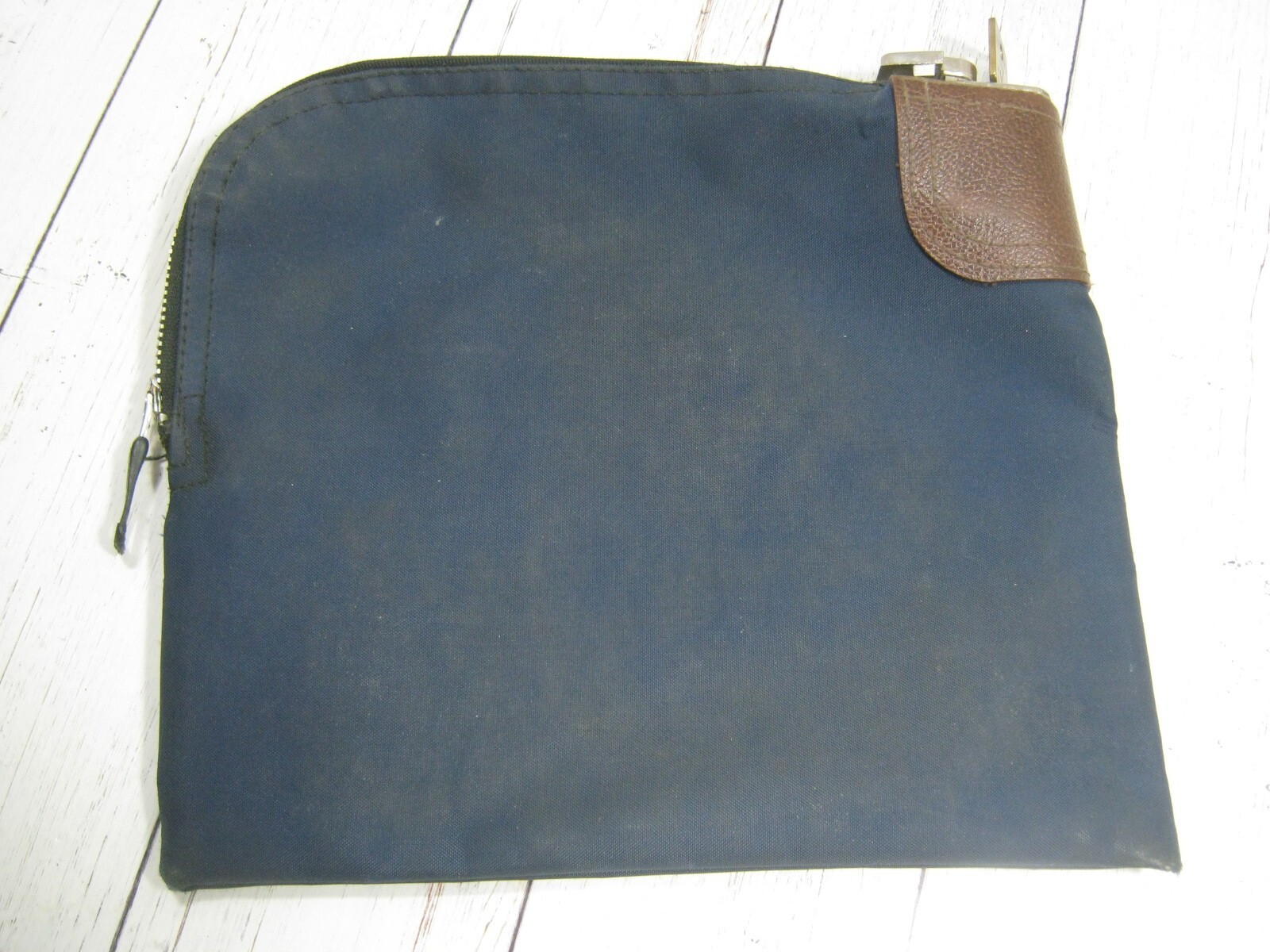 VTG ARCO RIFKIN Co LOCK BANK NIGHT DROP DEPOSIT CASH BAG W/KEY FNB OF ...