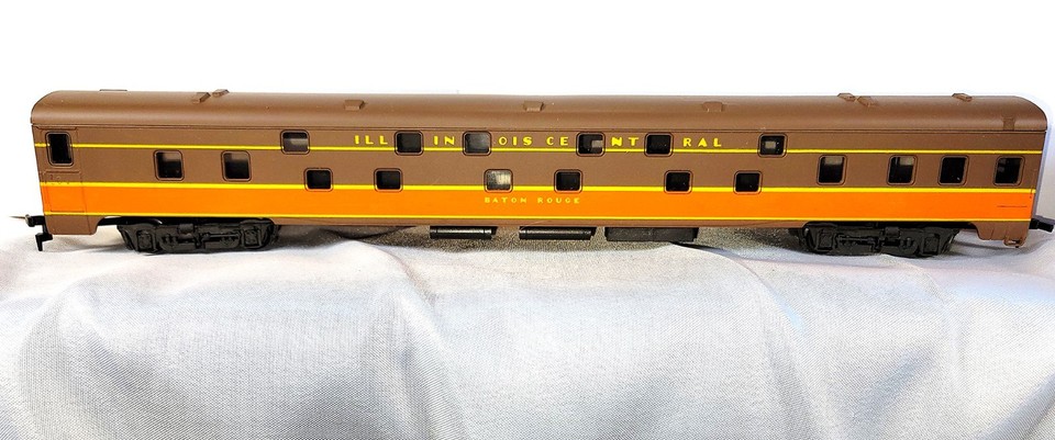 Seven finely detailed HO scale model trains manufactured by Rivarossi ...