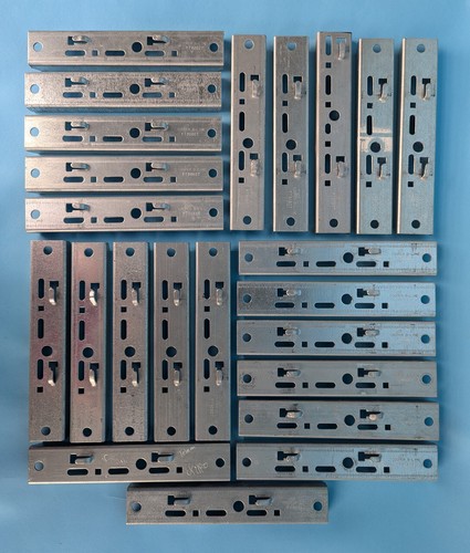 LOT OF 23 EATON COOPER B-LINE FTB06CT FLEXTRAY CENTER HANGERS |010 ...