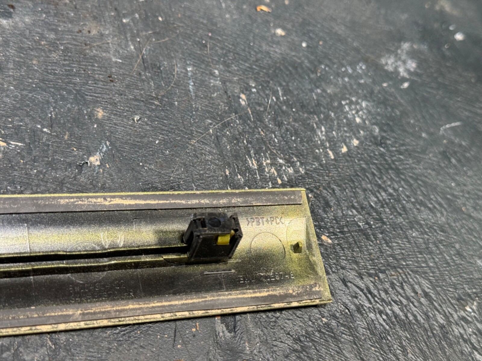 Genuine BMW Retractable Roof Molding Trim Right OE 54377184038 for sale ...