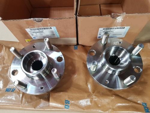 Genuine Front Wheel Hub Pair 95492092 for Chevrolet Spark All 2011~2015 ...