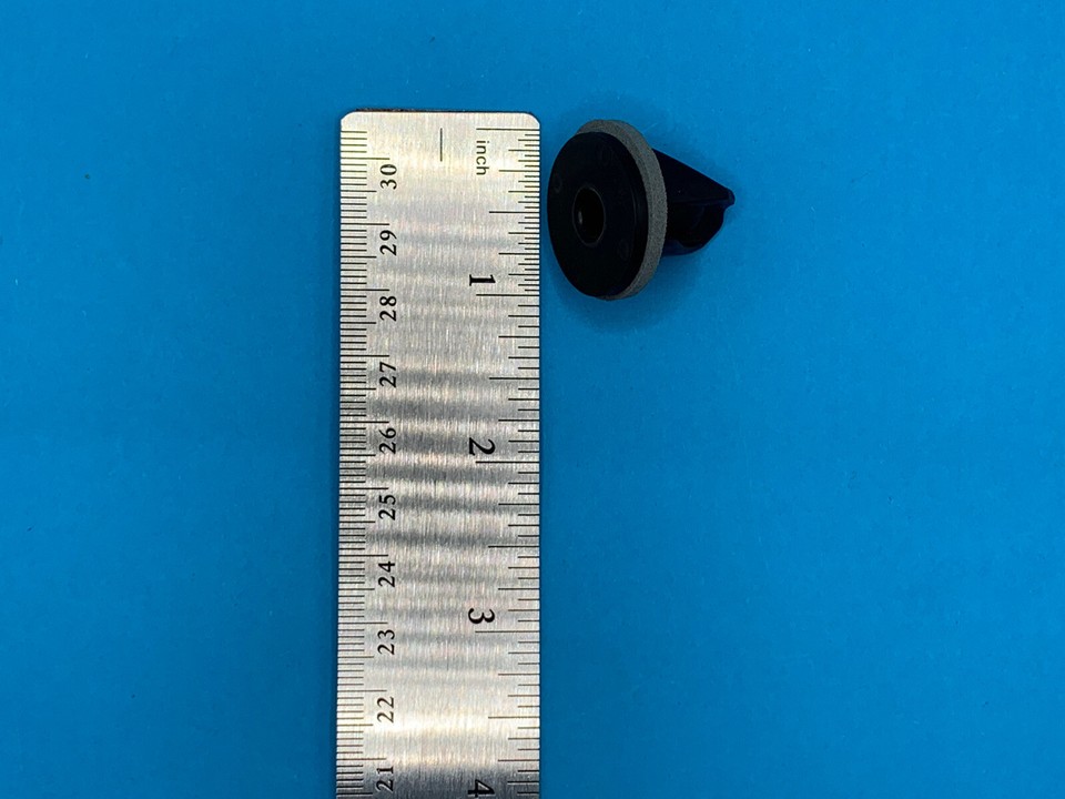 (QTY 4) TAIL LIGHT RETAINER CLIP for 07-13 SILVERADO SIERRA 11561987 ...