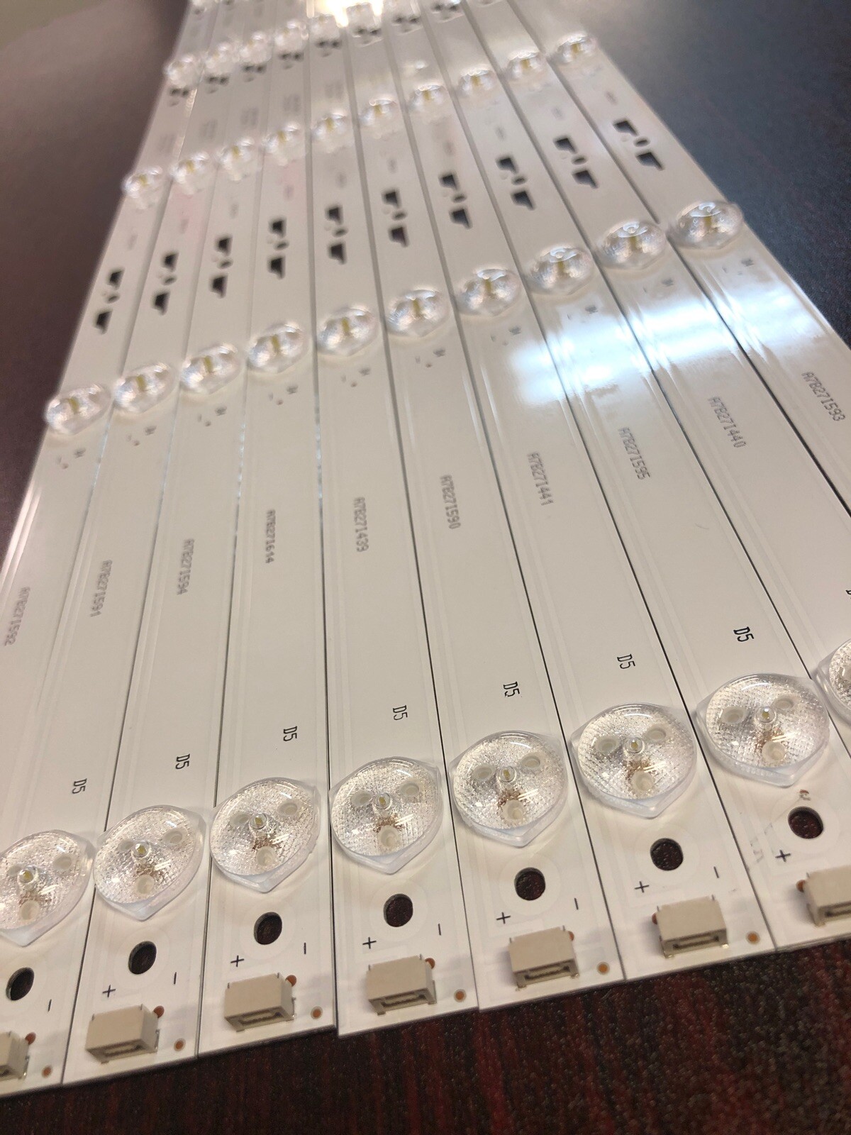 Hitachi Tv Complete Set Led’s Strips For Model 60r50 | eBay