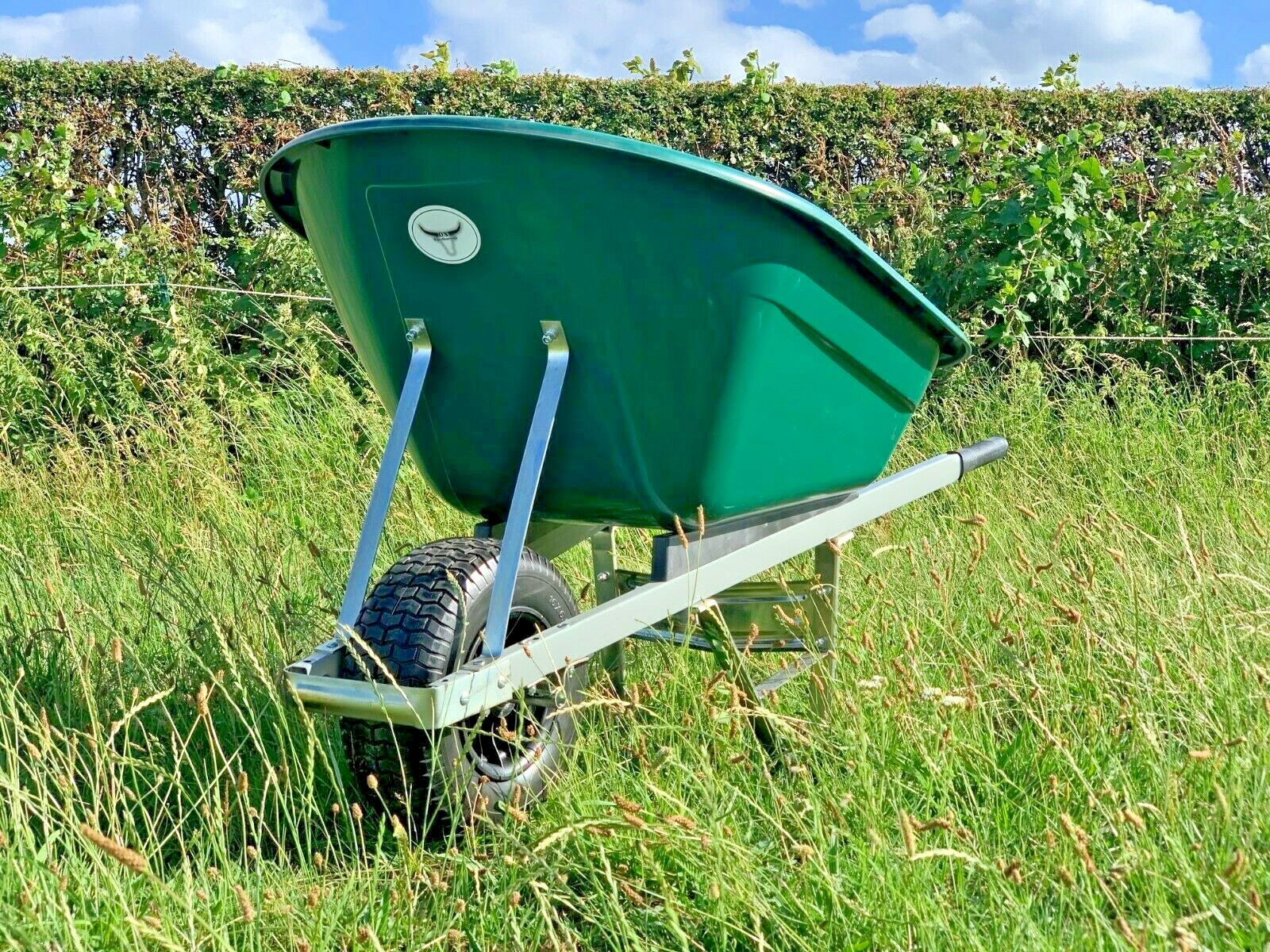 PUNCTURE PROOF OX WHEELBARROW 120L 160L 200L Garden Stable Foam Tyres ...