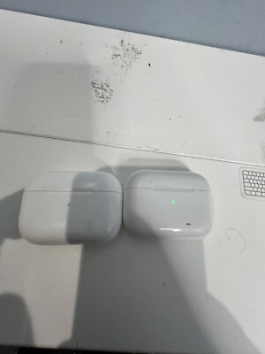 Lot of 2 Authentic Replacement Apple Airpods Pro A2190 Charging Case ...