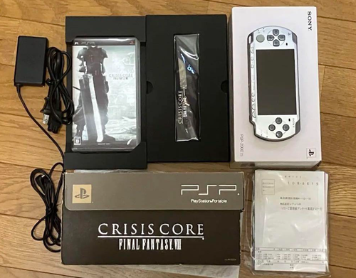 PSP Crisis Core Final Fantasy VII 10th Anniversary Limited Edition ...