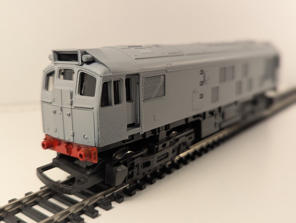 Hornby OO Gauge Class 25 Dummy Unit in Grey | eBay UK