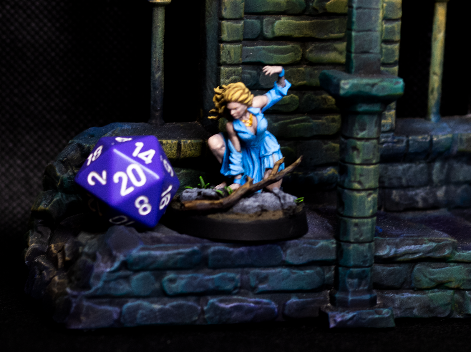 D&D 32mm Female Human Summoner (Casting Spell) – Hand-Painted – 16K | eBay